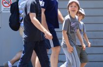 Russell Crowe Enjoys a Pool Day With His Kids | Celeb Baby Laundry