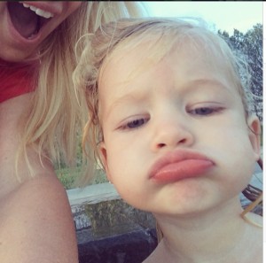 Jessica Simpson Shares Selfie of Maxwell | Celeb Baby Laundry