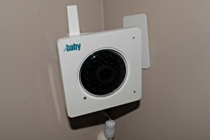 Meet The Best Video Baby Monitor - WiFi Baby Review | Celeb Baby Laundry