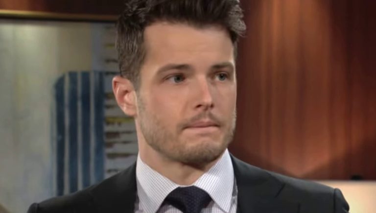 The Young And The Restless Spoilers: Kyle Abbot Embraces 'Dark Knight ...